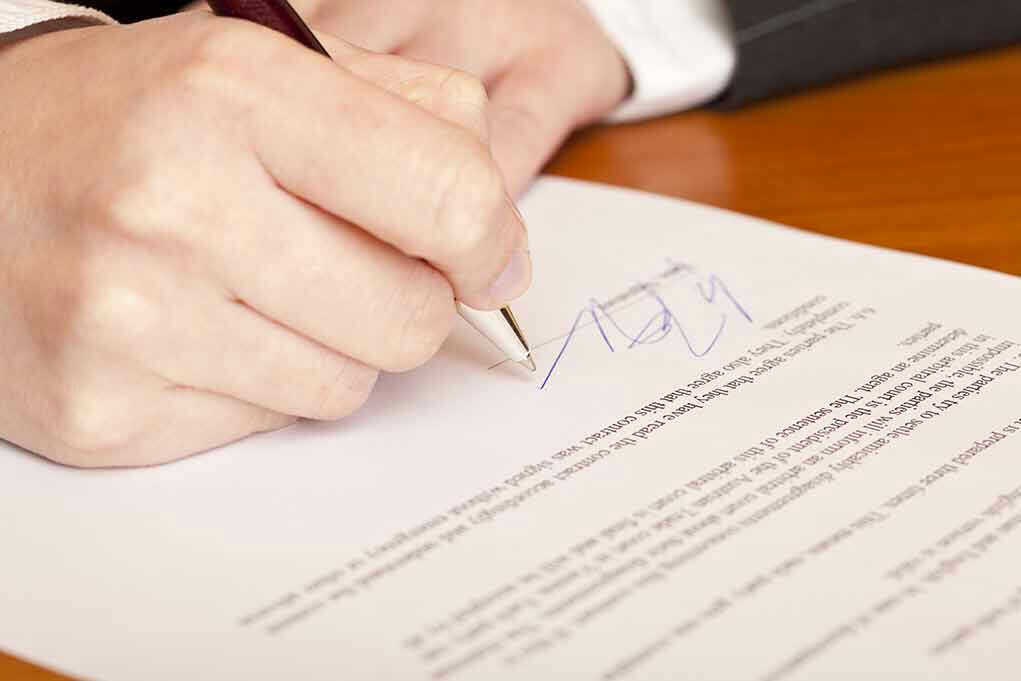 Trump Signature SCANDAL – Biden 2.0? | Integrity Times